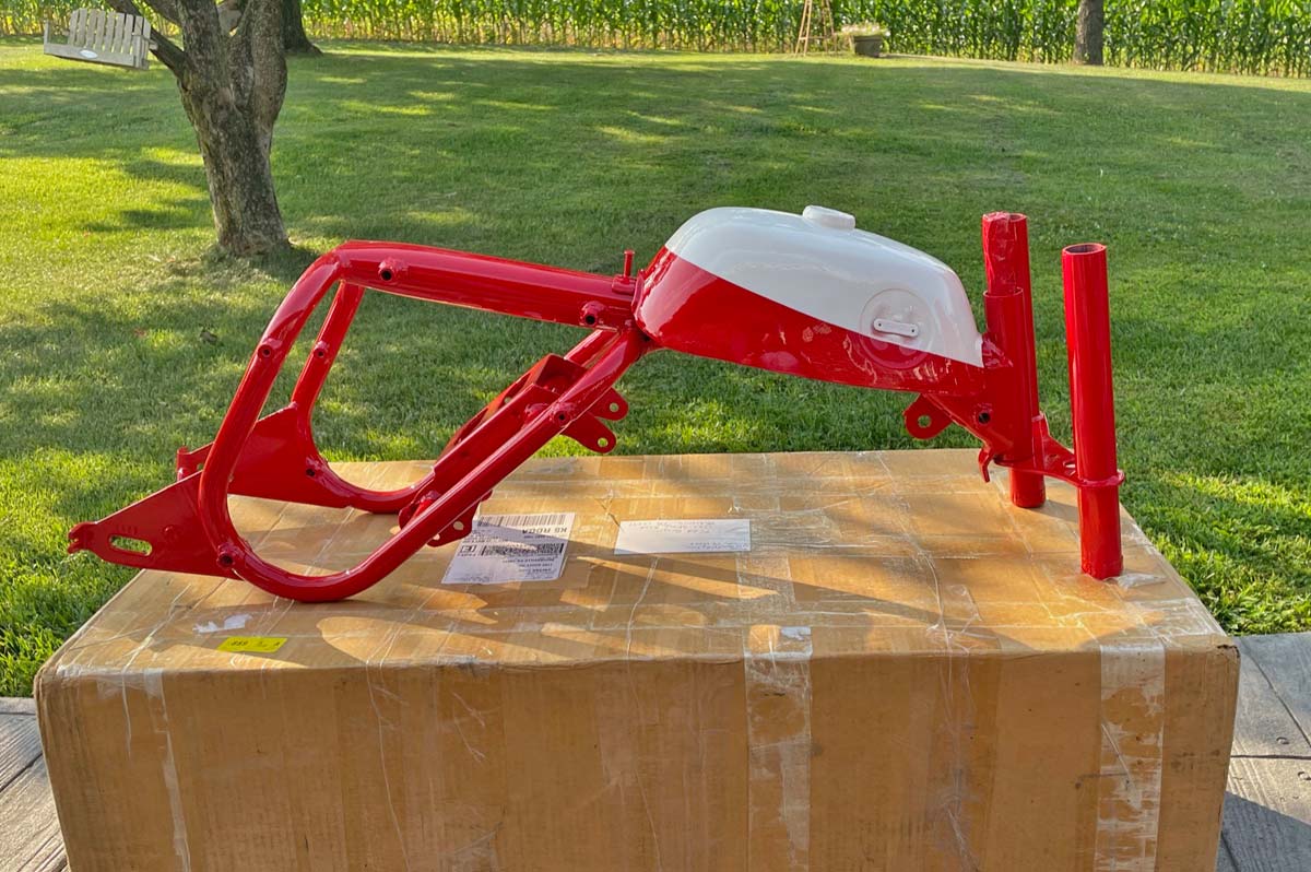 Honda Ivory Paint – Motorcycle Symmetry